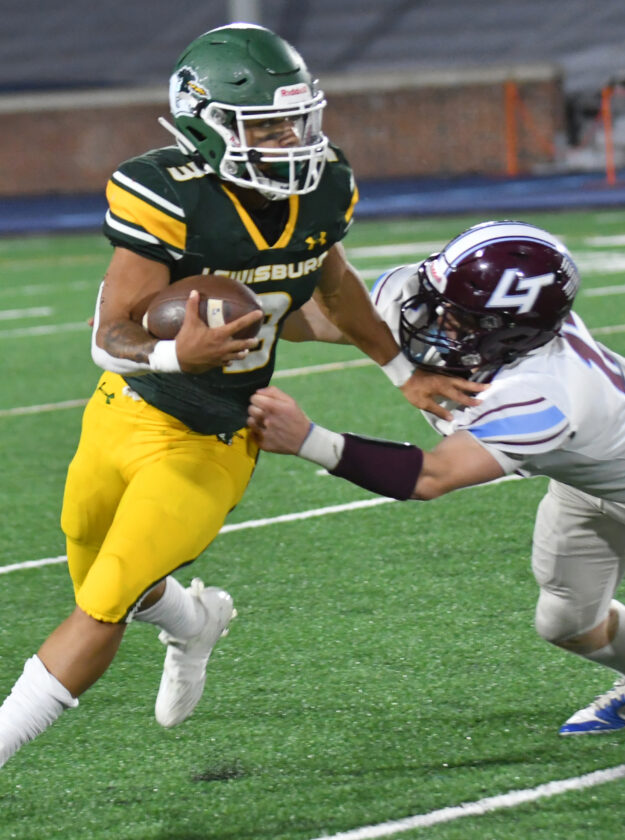 Chris Masse on football: Davis continued moving forward through both ...